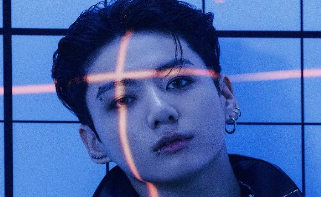 Taylor Swift Sweeps American Music Awards Check Winners